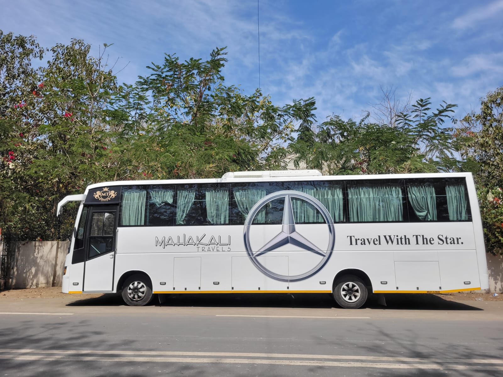 Mahakali Travels - 11/14/17/25/33/37 seater bus hire in Ahmedabad